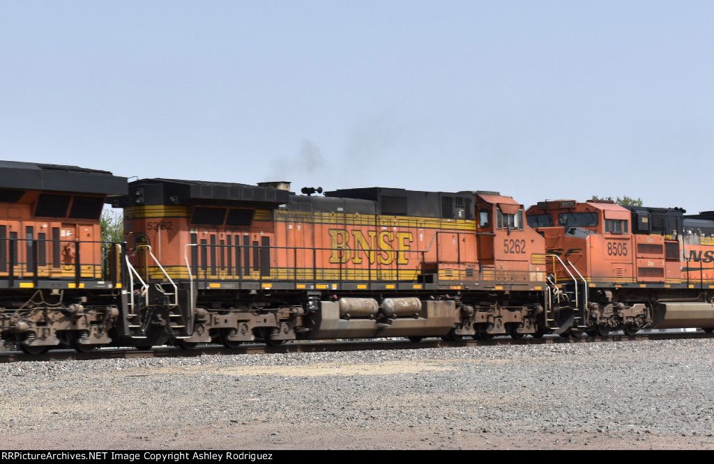 BNSF 5262
